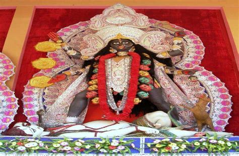 Therefore Lord Shiva Came Under The Feet Of Kali Maa इस वजह से मां काली के चरणों के नीचे आ गए