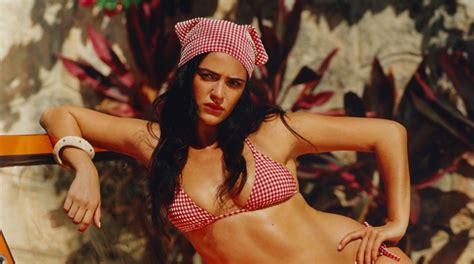 Jurassic Worlds New Star Luna Blaise Models Swimsuits For Hunza Gs