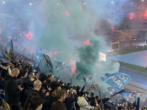 Colpi Darma Da Fuoco A Napoli Durante La Festa Scudetto Un Morto E 4