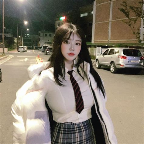 Pin On 몸매좋은 여자