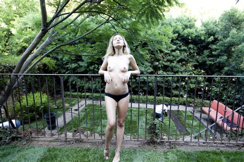 Naked Dora Yoder Added 07192016 By Diedrebolton