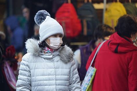 強烈大陸冷氣團影響 北台灣濕冷（1）圖 中央通訊社 Line Today