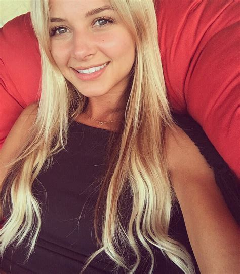 Jobbie Crews Hot Honey Of The Week Quebec Model Franceska Fournier