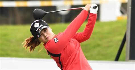 St포토 최혜진 묵직한 티샷