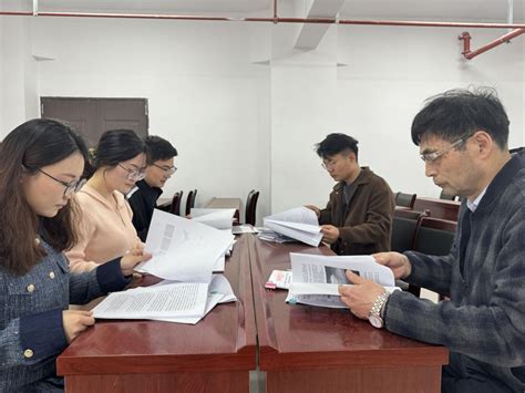 机电与建筑工程学院开展第十一届“挑战杯”安徽省大学生创业计划院级初赛评比 机电与建筑工程学院