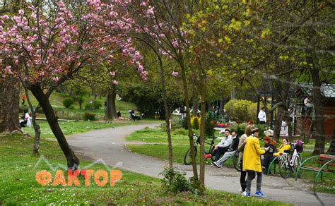 ФОТОГАЛЕРИЈА Гужви во Градскиот парк имаше и полиција