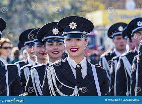 Военный парад в честь дня защитника Украины Редакционное Стоковое