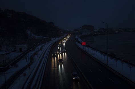 우크라전 299일 러 드론 공격에 키이우 등 정전 파이낸셜뉴스