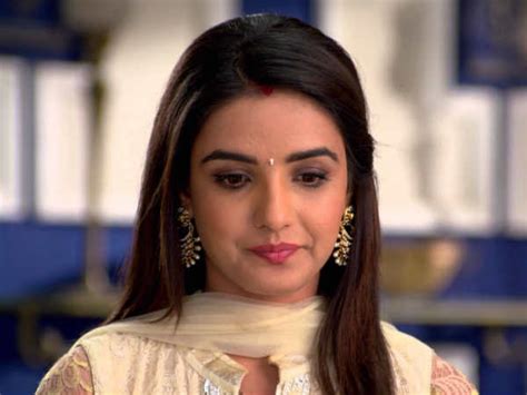Tashan E Ishq Actress Jasmin Bhasin Insecure Of Parallel Track In The
