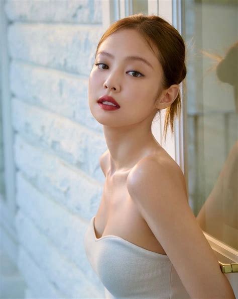 Jennie Blackpink Hera Beauty Sensual Powder Matte Lipstick Campaign