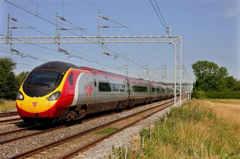 Class 390 Tomcurtisrailgallery
