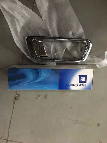 Moldura Farol Milha Esquerdo S Novo Original Parcelamento Sem Juros