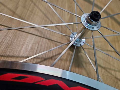 公路車圈煞輪組700c 支援無內胎系統 Bicycle Parts Facebook Marketplace