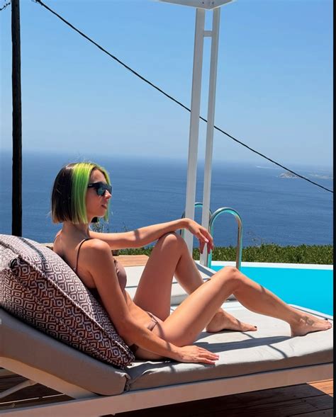 Miss Moniques Feet