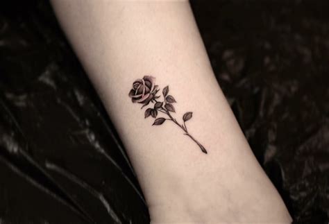 11 Realistic Rose Tattoo Stencil Ideas That Will Blow Your Mind