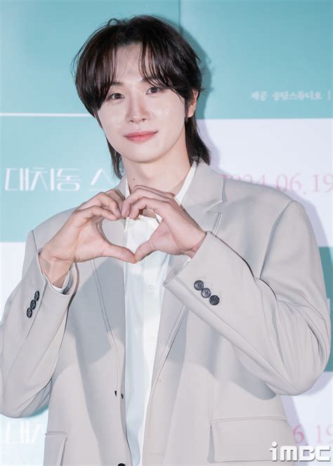 포토 박상남 호수같은 눈망울