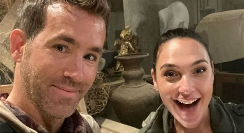 Фильм «Красное уведомление комедийный боевик выйдет в 2021 году