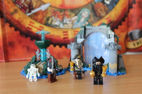 Pirates Of The Caribbean Badgrass Pirates Castles Of Lego