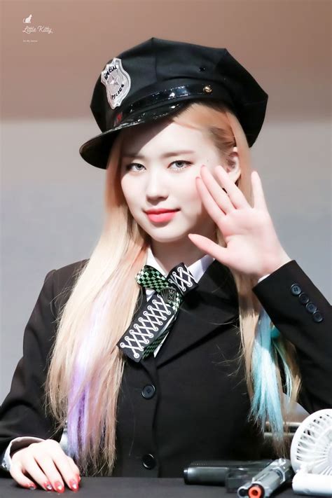 위키미키 엘리 정해림 Wekimeki Elly