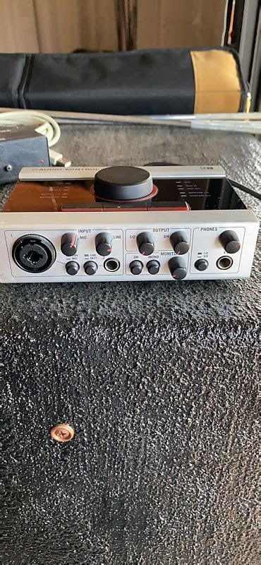 Native Instruments Audio Kontrol 1 Silver Reverb