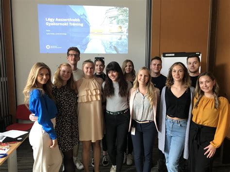 Kitti Dobi On Linkedin Nemcsak Az Ország Egyik Legnagyobb Munkaadója A Magyar Bankholding Hanem