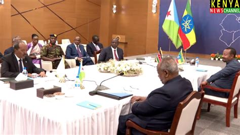 Alshabaab Kwisha Ruto And Kdf Meet Somalia Military And President Youtube