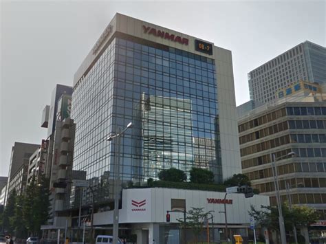 Tokyo Station Yaesu Central Exit In Front Of The Building Yanmar