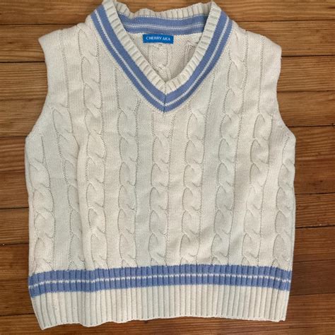 Cute Sweater Vest Size Small Medium Depop