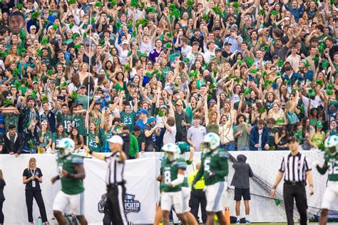 Aac Football Smu Mustangs Hold Off Tulane For The Conference Title