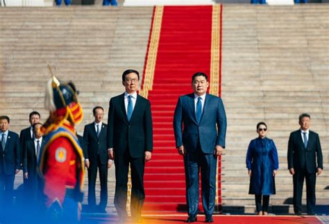 БНХАУ ын дэд дарга Хань Жөнийг угтах ёслол боллоо Hunnu Mn