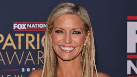 Fox News Anchor Ainsley Earhardts Most Embarrassing On Air Tan Fail Of