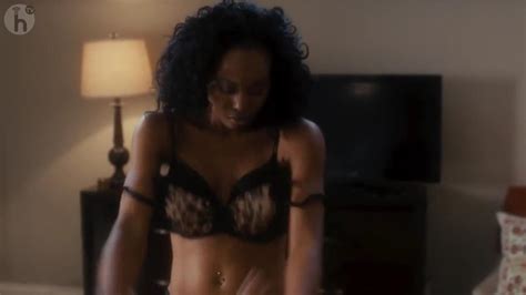 Naked Erica Ash In Scary Movie 5