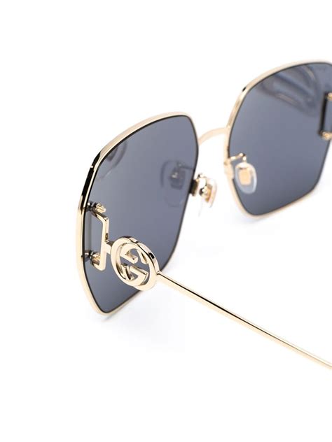 Gucci Eyewear Oversized Frame Logo Plaque Sunglasses Gold Farfetch