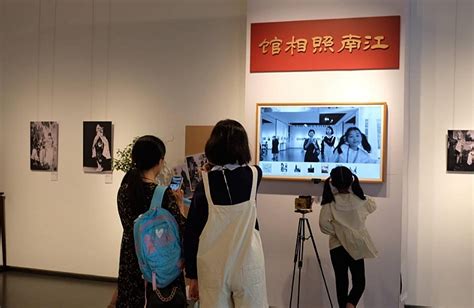 Ar无绿幕抠像拍照虚拟拍照可替换背景半定制软件开发极栩智能科技 站酷zcool