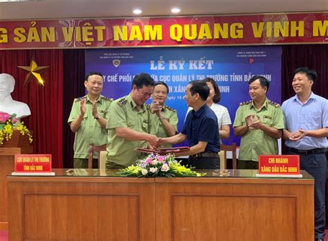 Cục QLTT tỉnh Bắc Ninh ký quy chế phối hợp với Chi nhánh xăng dầu Bắc