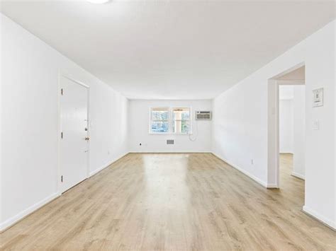 241 Main St C9 Reading Ma 01867 Estately 🧡 Mls 73060427