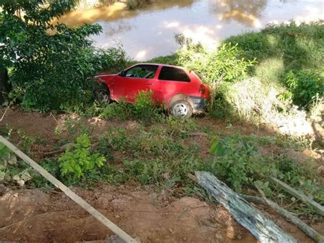 G1 Acidente Entre Moto Bicicleta E Carro Causa Morte Na Mg 133 Em Mg