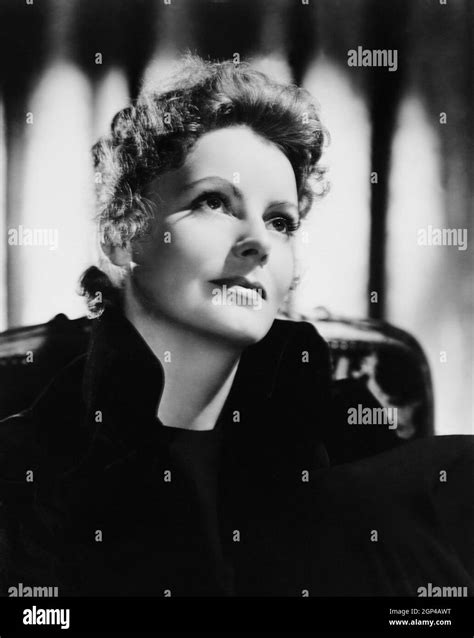 ANNA KARENINA Greta Garbo 1935 Stock Photo Alamy