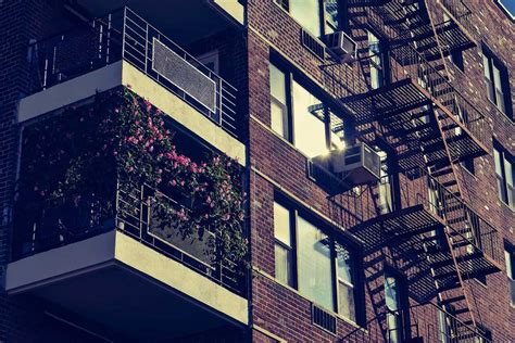 How To Clean A Window Air Conditioner Without Removing It HomeViable