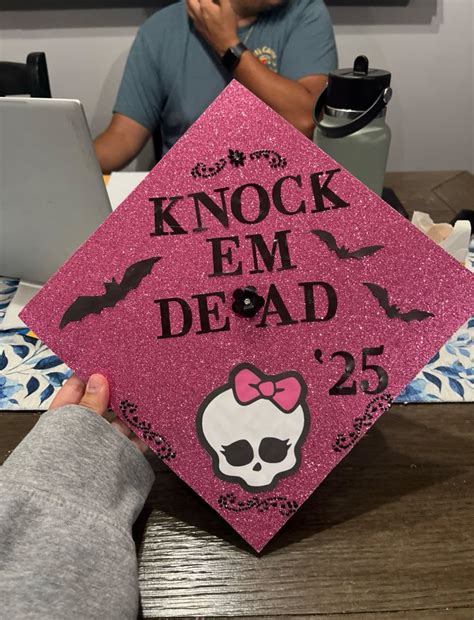 Pin By 💖 𝓽𝓱𝓪𝓽 𝓰𝓲𝓻𝓵 𝓴𝓪𝔂 𝓴 On Graduation Graduation Cap Decoration Diy