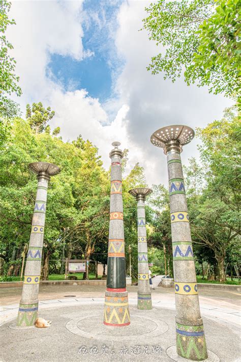 南投埔里台灣地理中心碑走上虎頭山遠眺埔里市容別具意義的特別景點 拉拉桑 s 旅遊足跡