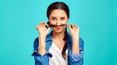 تصاویر چندش آور و حال بهم زن از سیبیل کلفت ترین زن جهان