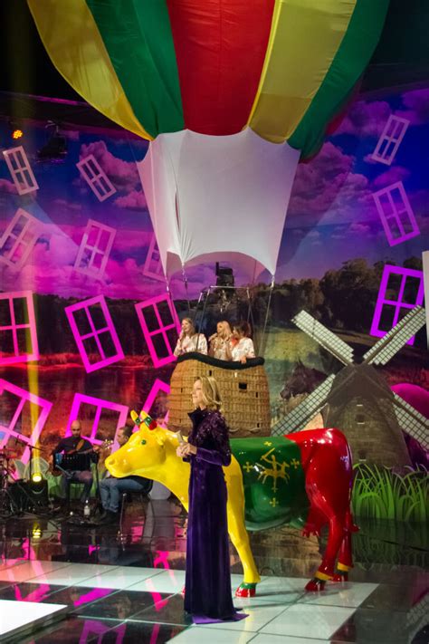 Dešimtmetį žinias Vedusi Aurelija Razmarataitė Po Pertraukos Grįžta į Televiziją Žmonėslt