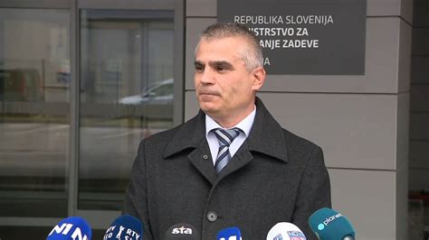 Primopredaja Poslov Senad Jušić Prevzel Vodenje Policije