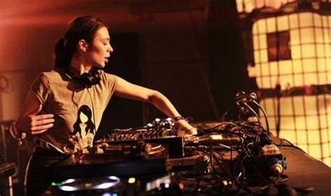 Et Les Femmes Dans Les Musiques électroniques Nonfiction Fr Le