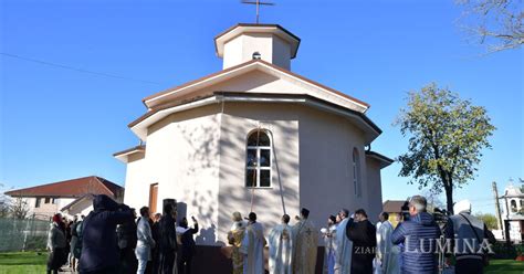 Veşmântul harului pentru o nouă biserică din Ilfov Poza 19
