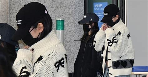 안유진 한파에 살짝 드러낸 허리 납작배에 바지가 헐렁