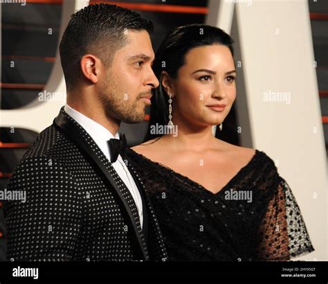 Demi Lovato Wilmer Valderrama Arrives At The Vanity Fair Oscar Party