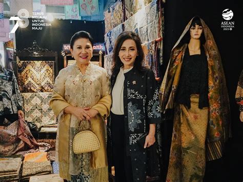 Putri Kus Wisnu Wardani Dan Djan Faridz Menghadiri Gelar Batik Nusantara Dewan