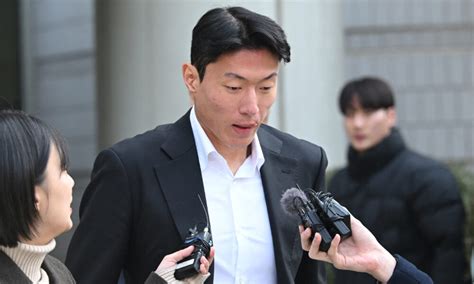 S Korean Footballer Hwang Ui Jo Gets Suspended Jail Term In Sex Video